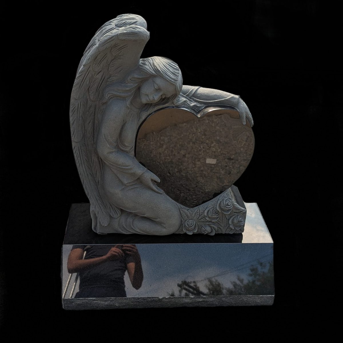 Memorials - Monuments & Memorials